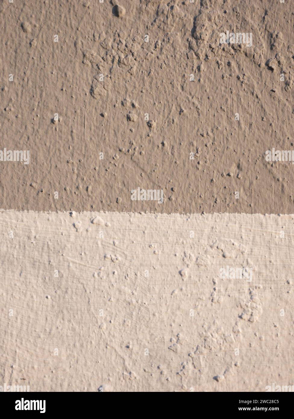 Texture of two different shades on the wall Stock Photo - Alamy