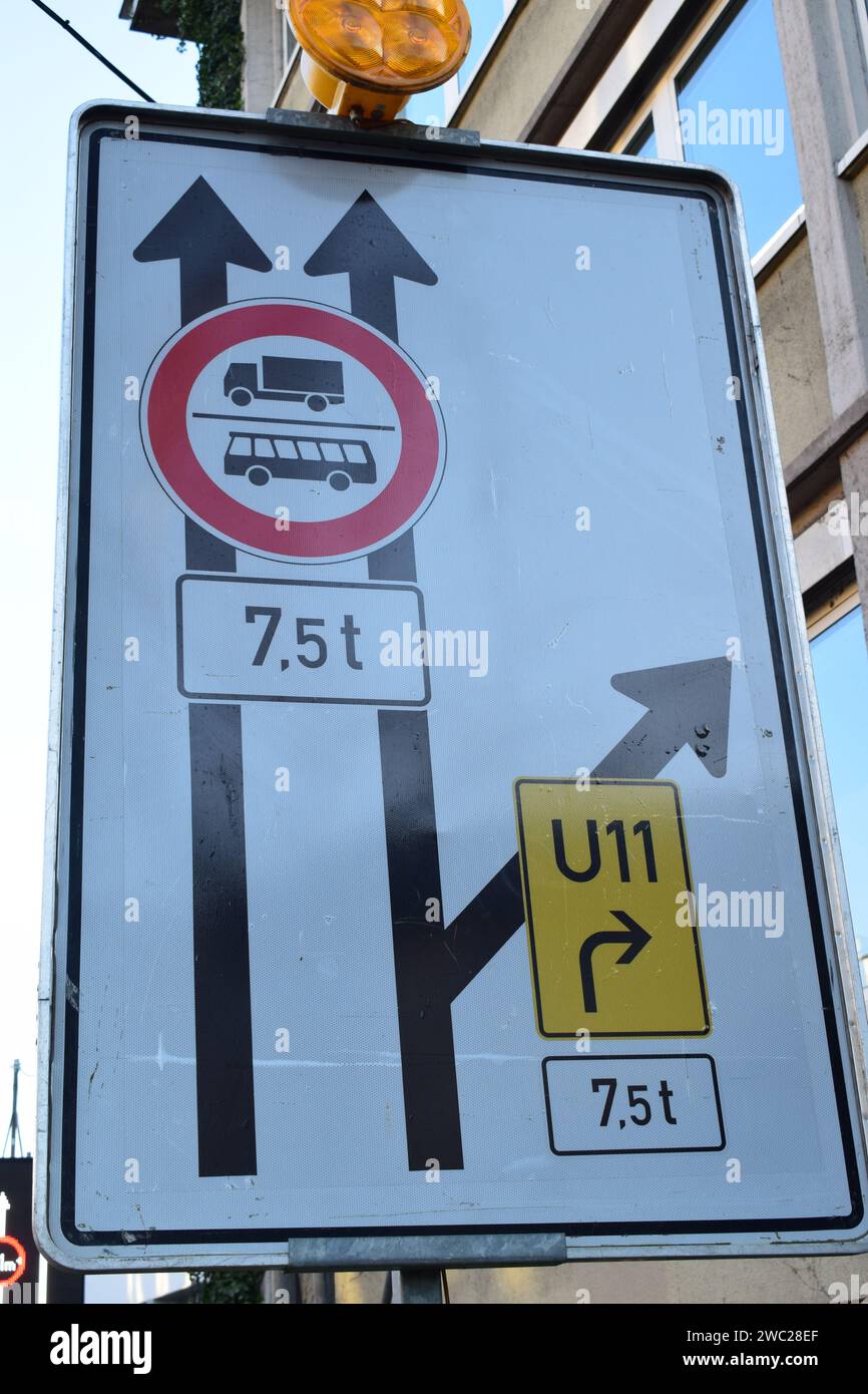 limitation signs at Pfaffendorfer Brücke construction site Stock Photo ...