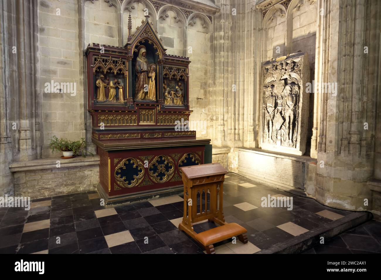 Medieval Cathedral Altar and Lectern Stock Photo - Alamy