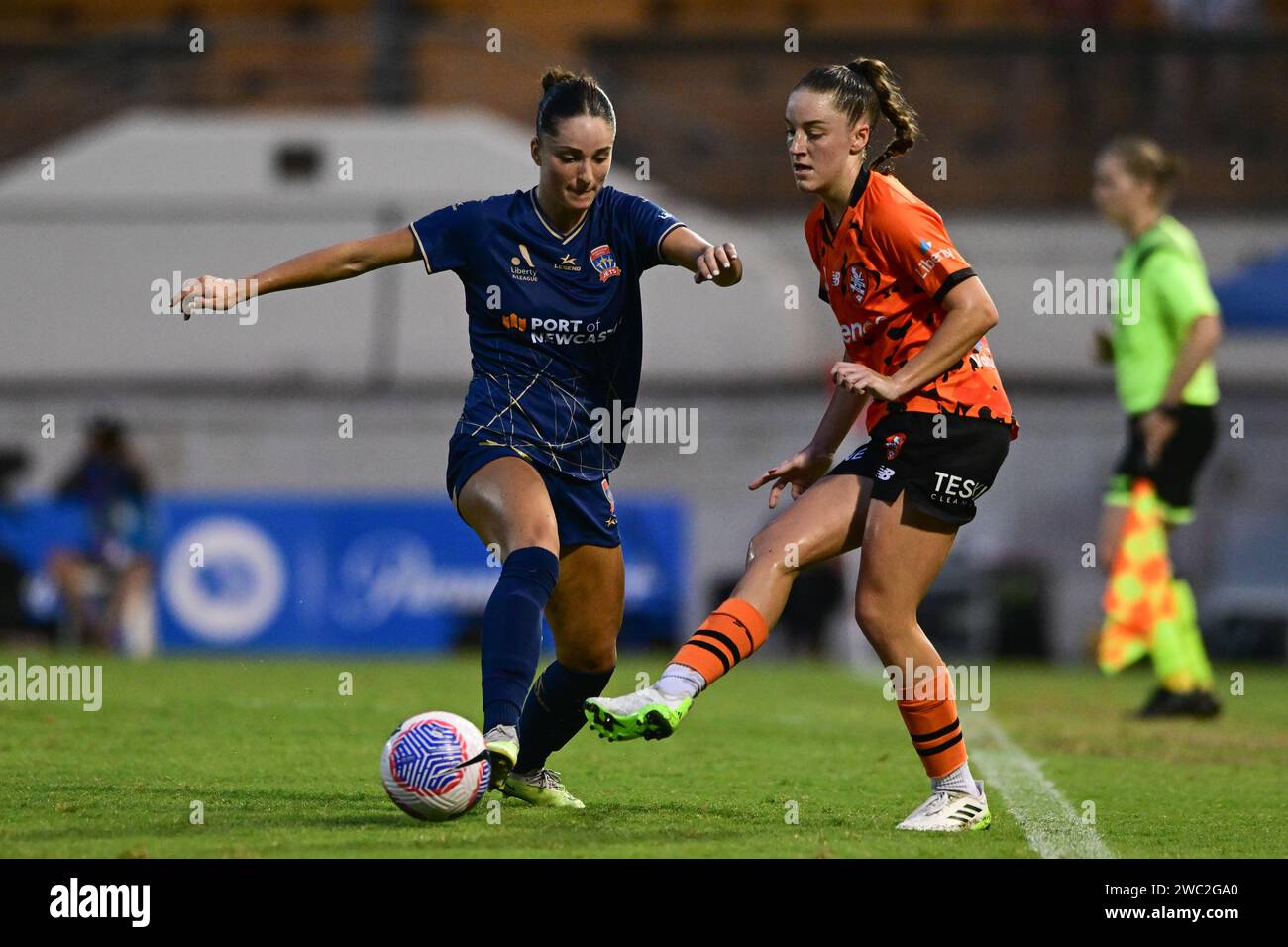 Lilyfield, Australia. 13th Jan, 2024. Sophie Hoban (L) of Newcastle ...