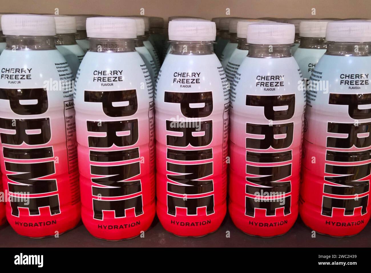 Prime Hydration, Cherry Freeze, Influencer Drink von Boxer Logan Paul ...