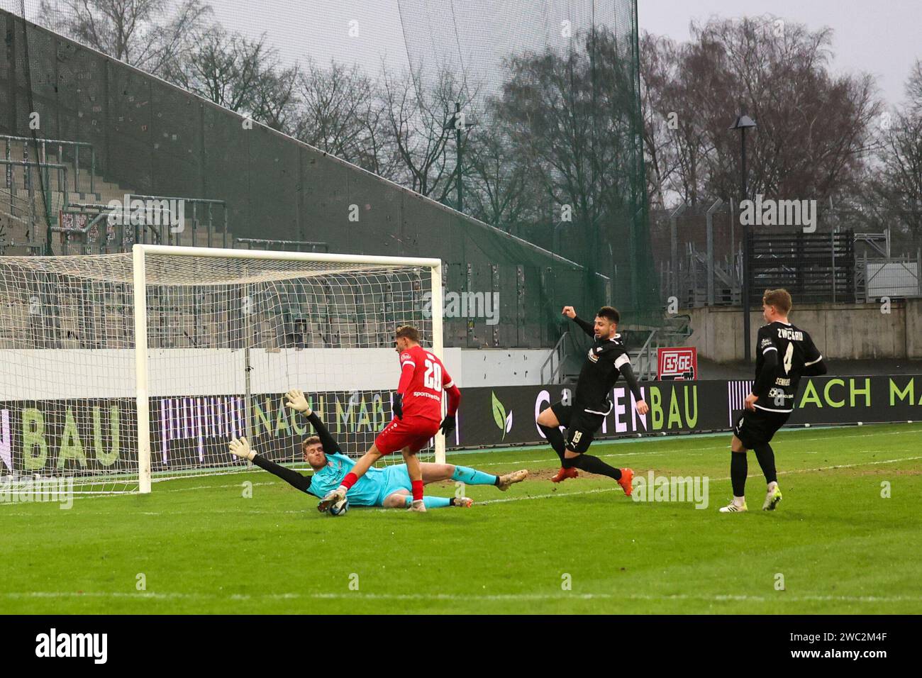 Leon vonic hi-res stock photography and images - Alamy