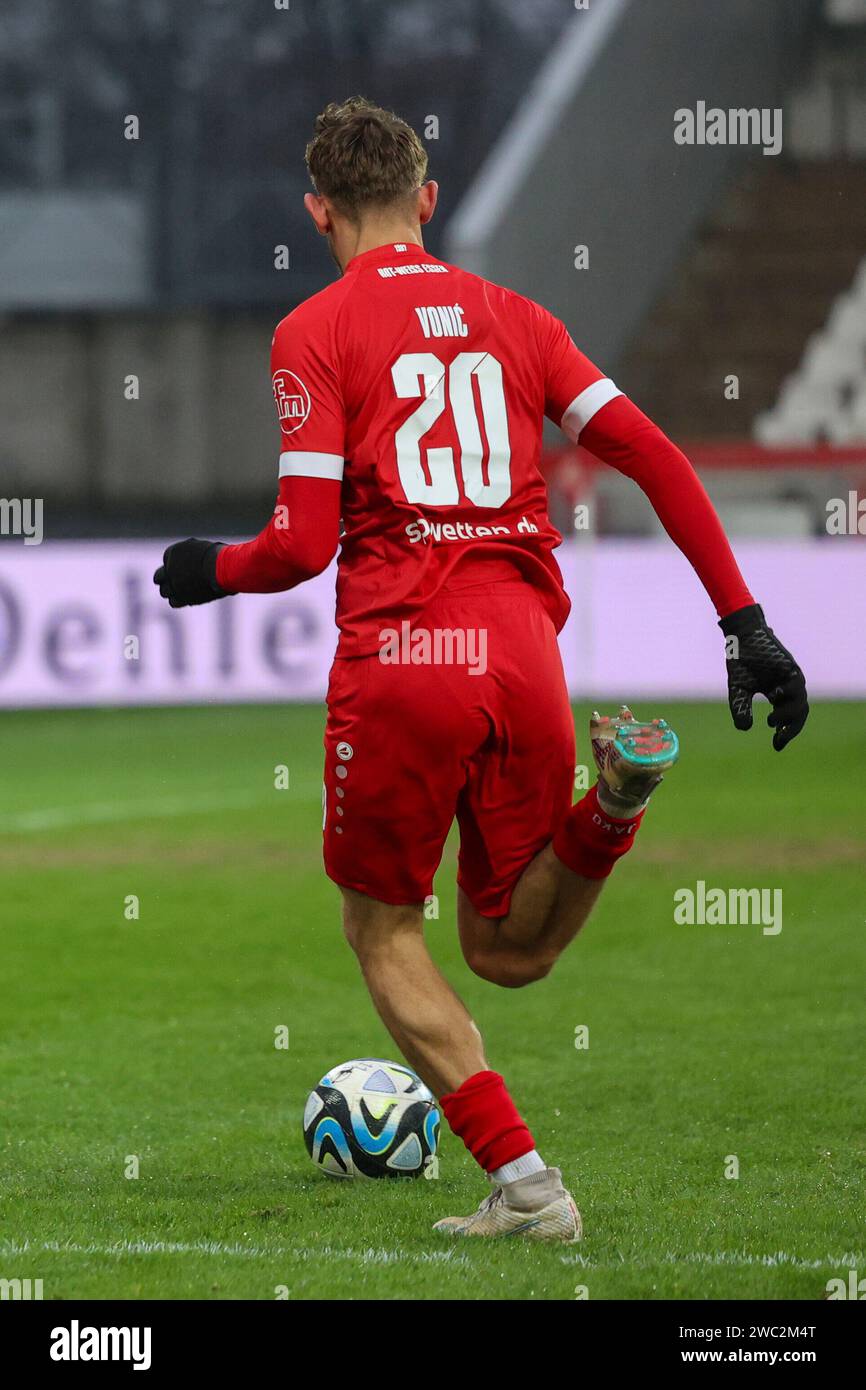 Leon vonic hi-res stock photography and images - Alamy