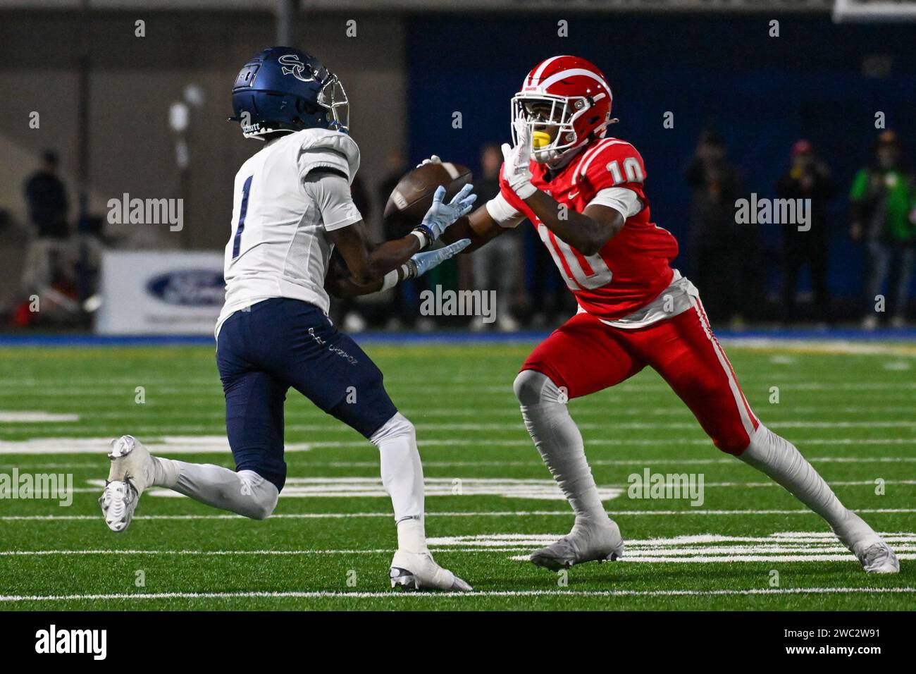 Sierra Canyon Trailblazers wide receiver Jae'on Young (1) during a CIF ...