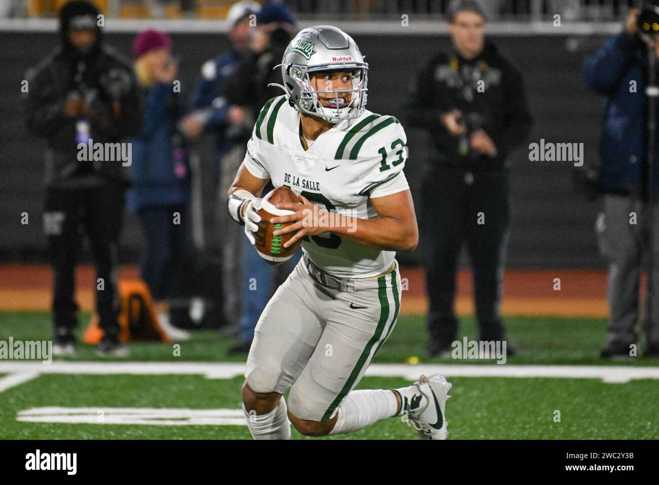 Da la salle high school hi-res stock photography and images - Alamy