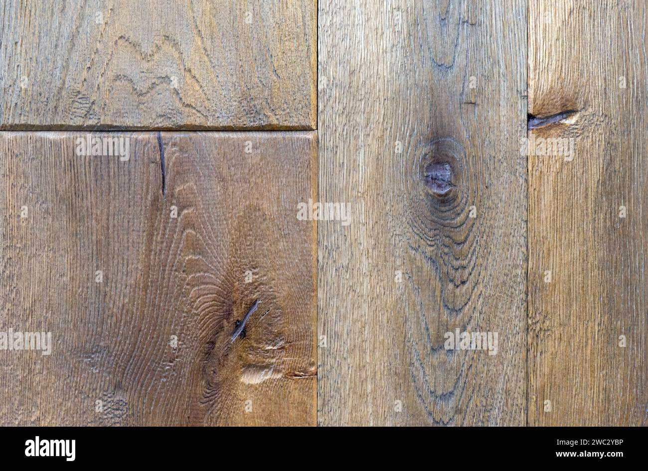 Texture of natural wood with knots and cracks Stock Photo - Alamy
