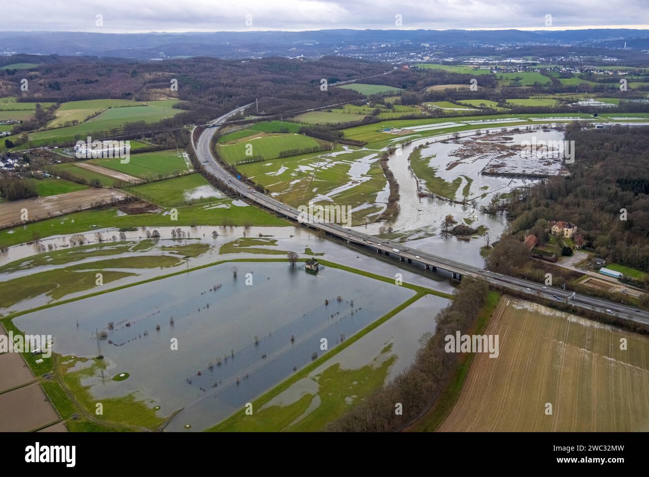 Luftbild, Ruhrhochwasser, Weihnachtshochwasser 2023, Fluss Ruhr tritt nach starken Regenfällen ...