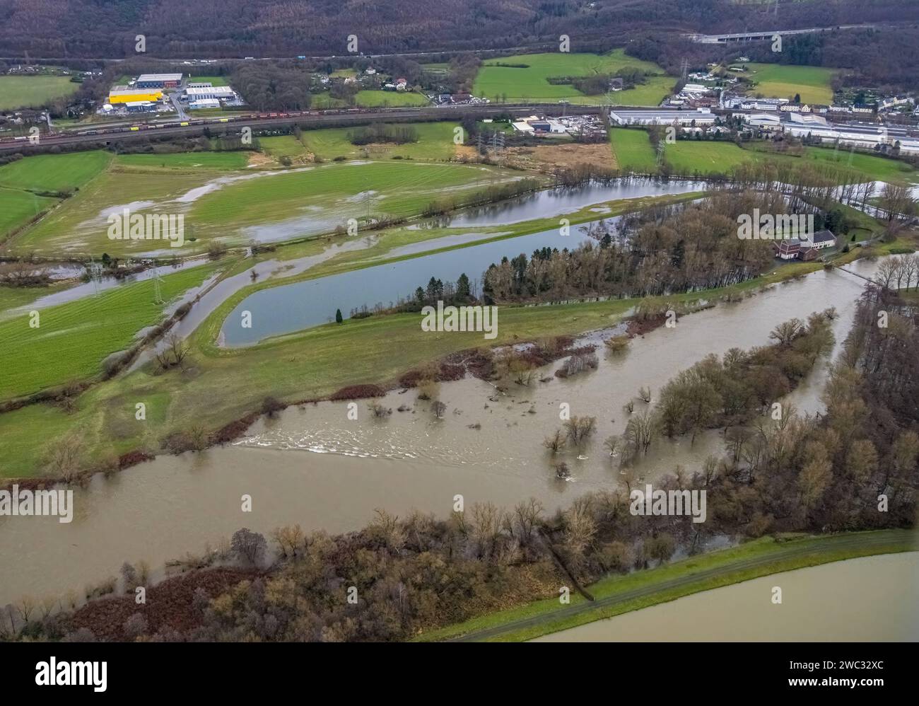 Luftbild, Ruhrhochwasser, Weihnachtshochwasser 2023, Fluss Ruhr tritt nach starken Regenfällen ...
