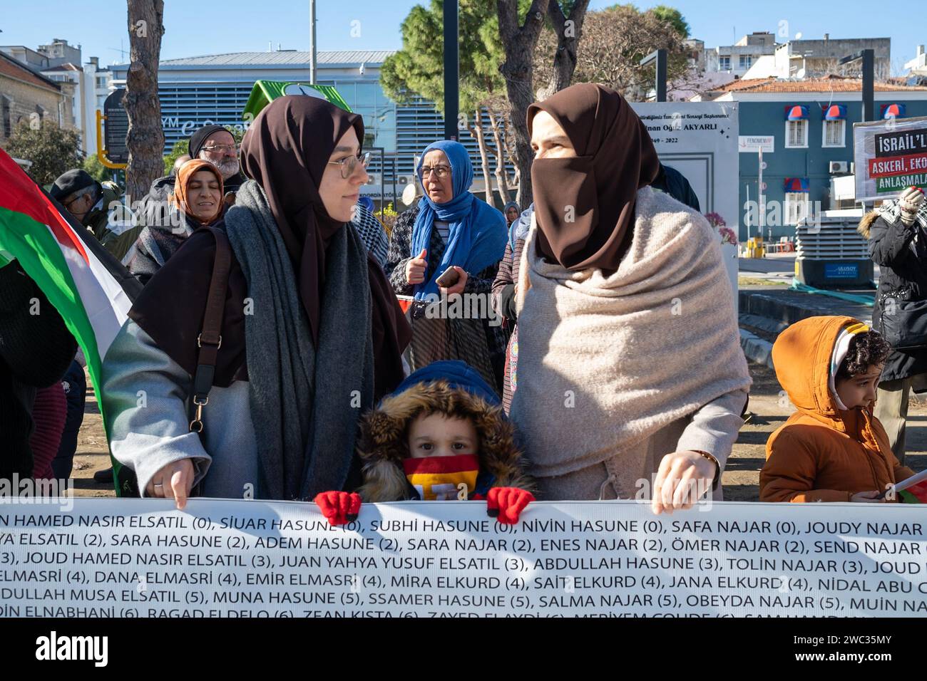 Izmir, Turkey. 13th Jan, 2024. The Freedom for Palestine Platform ...