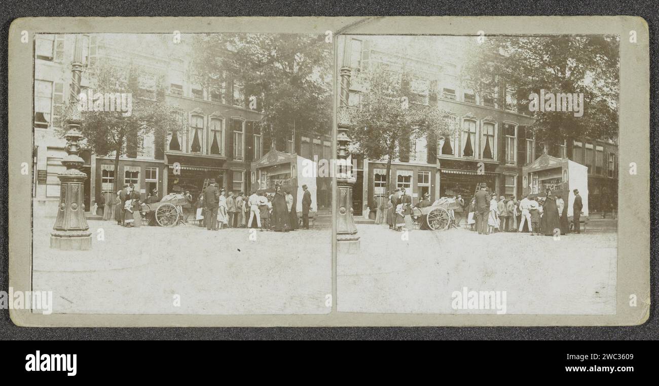 Street scene with puppet show in The Hague, Wilhelm Frederick Antonius ...