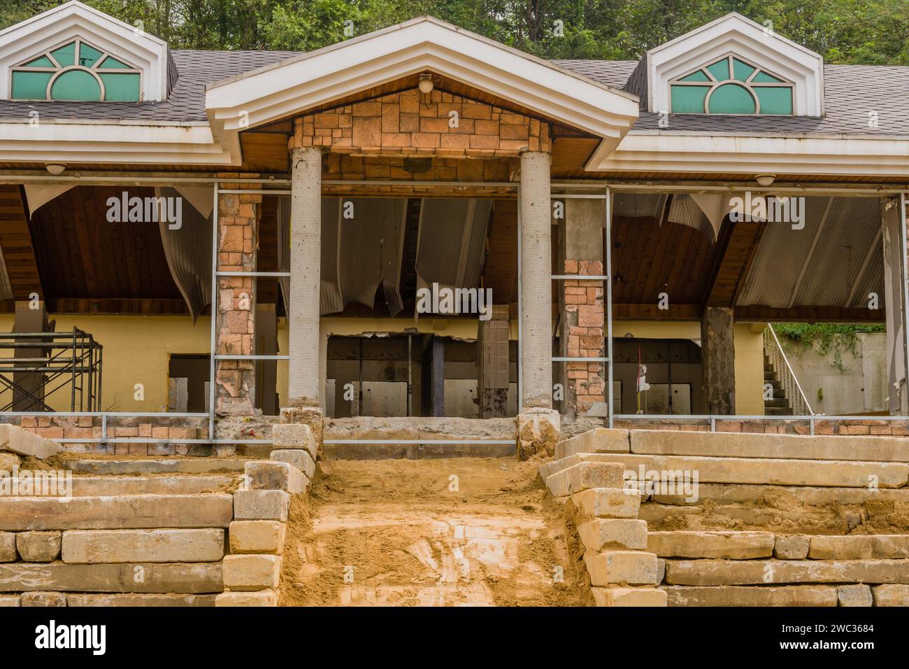 Large building at construction site of restoration project Stock Photo ...