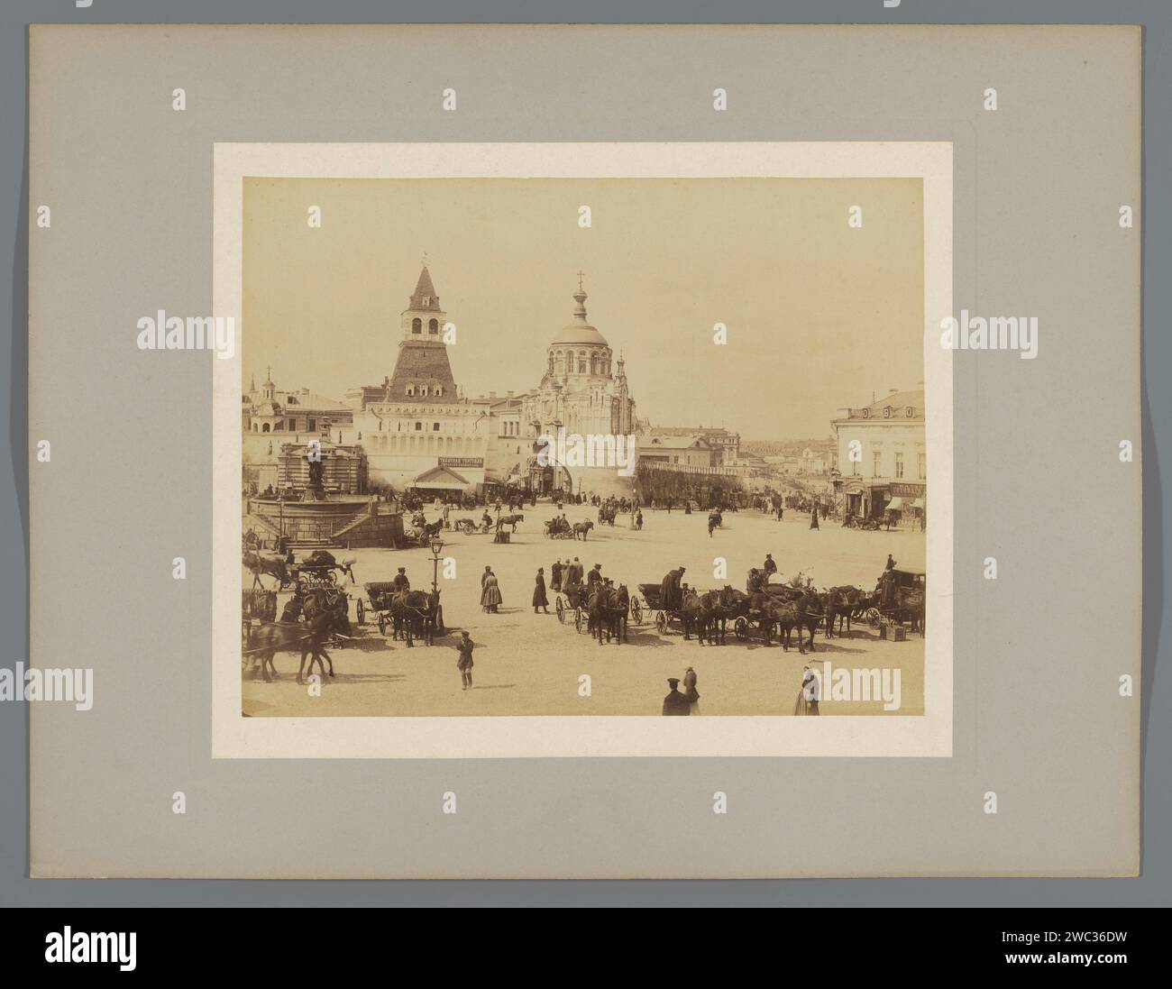 Lubyanka Plein in Moscow, Anonymous, 1860 - 1890 photograph Moscow ...