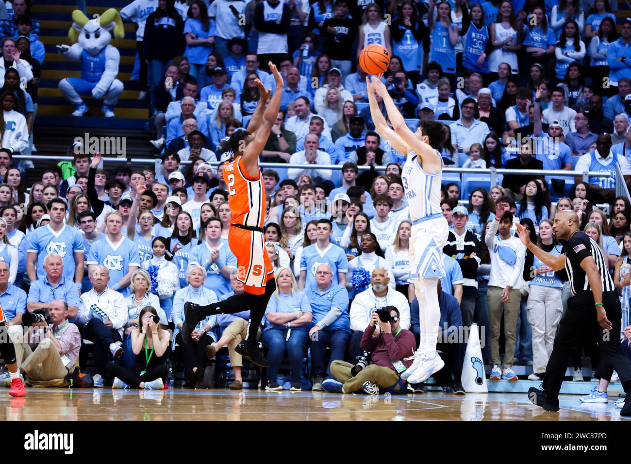 CHAPEL HILL, NC - JANUARY 13: JJ Starling #2 of the Syracuse Orange ...