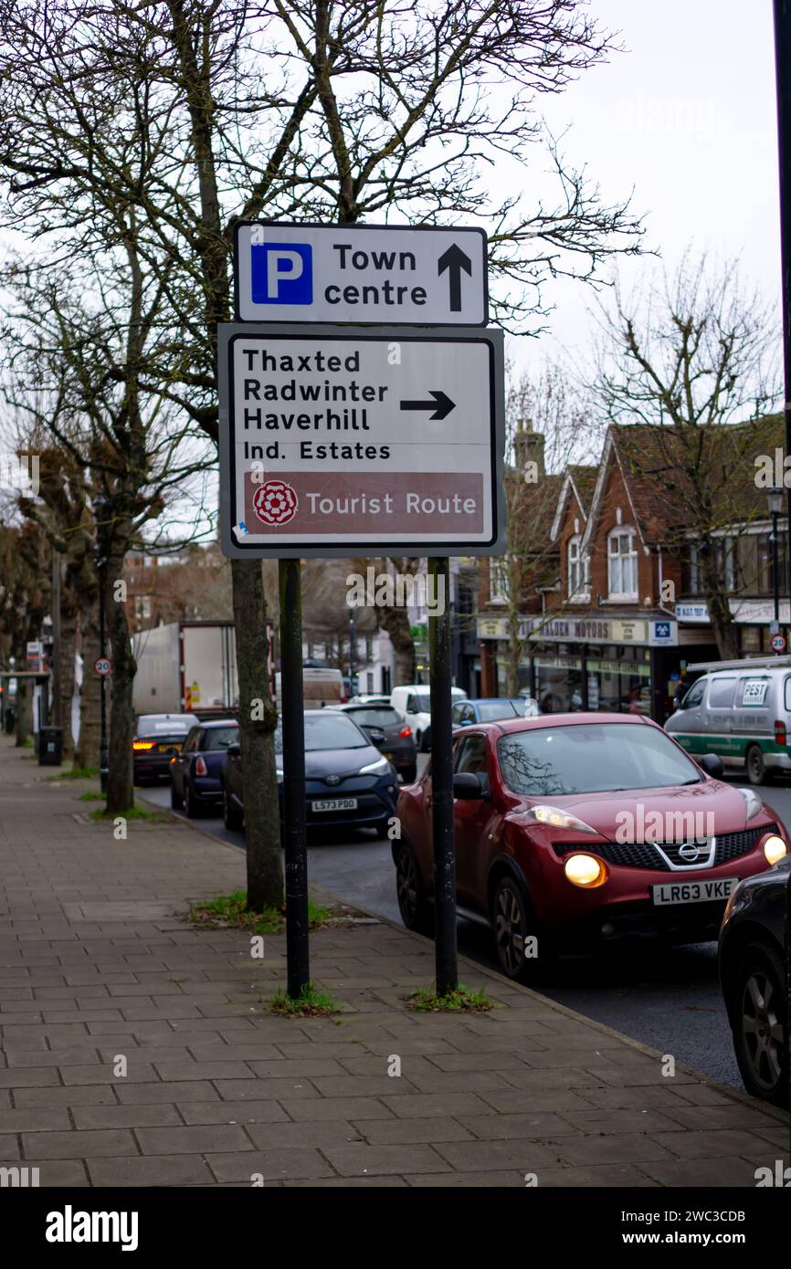 Road sign in Saffron Walden High Street Stock Photo - Alamy