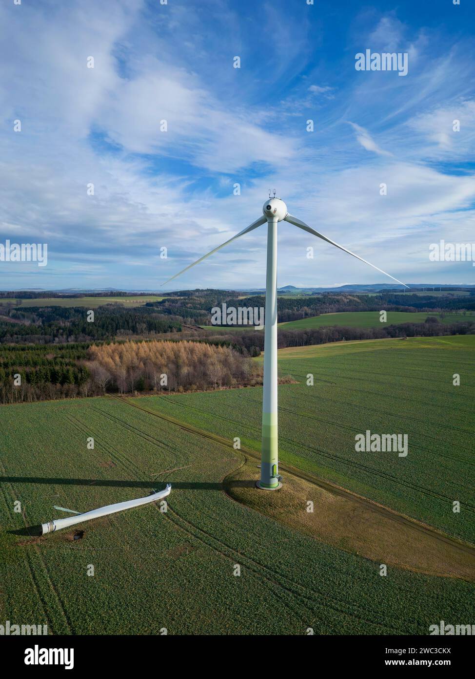 Broken wind turbine hi-res stock photography and images - Alamy