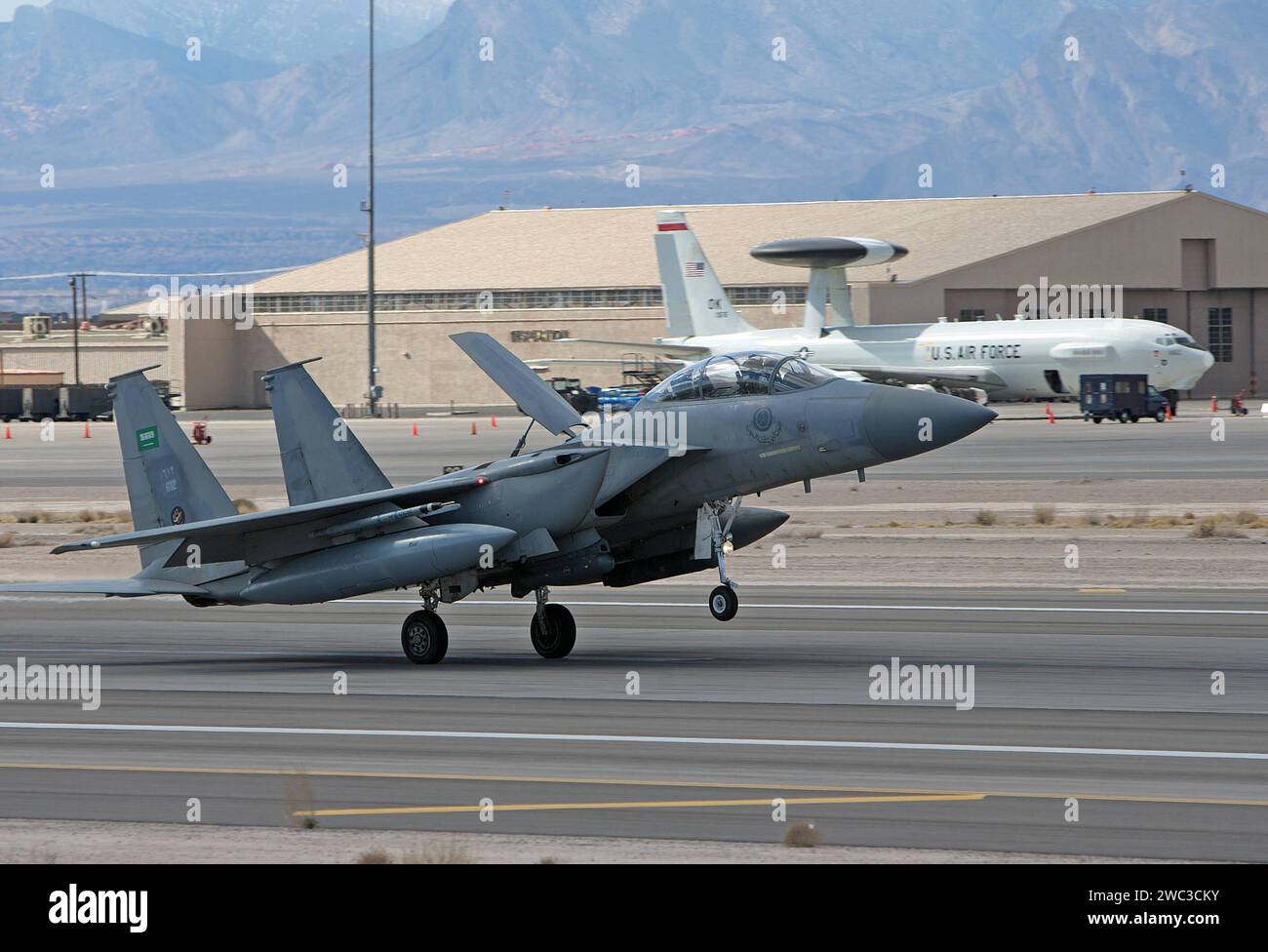 Ein Kampfflugzeug der Royal Saudi Air Force RSAF vom Typ McDonnell ...