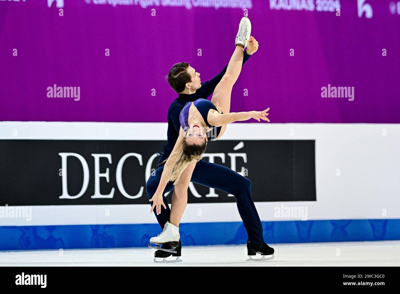Victoria MANNI & Carlo ROETHLISBERGER (ITA), during Ice Dance Free ...