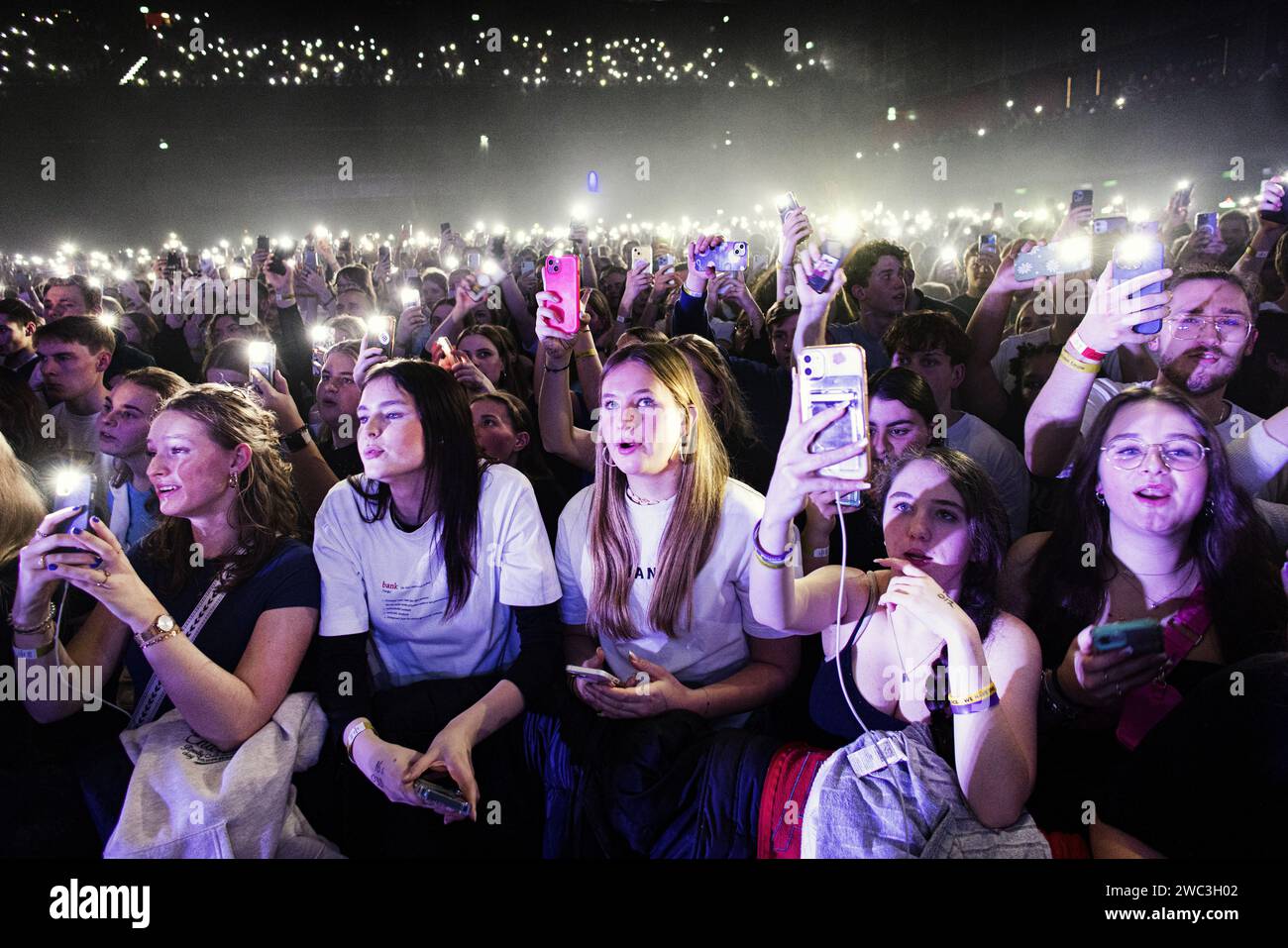 AMSTERDAM - Audience during a show by the benchers in AFAS Live. The members of the popular ...