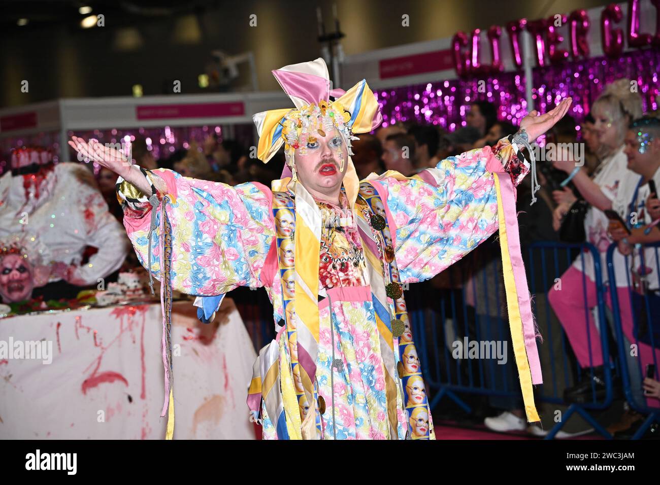LONDON, ENGLAND - JANUARY 13: Drag Artists on 'Queens Walk' at the ...