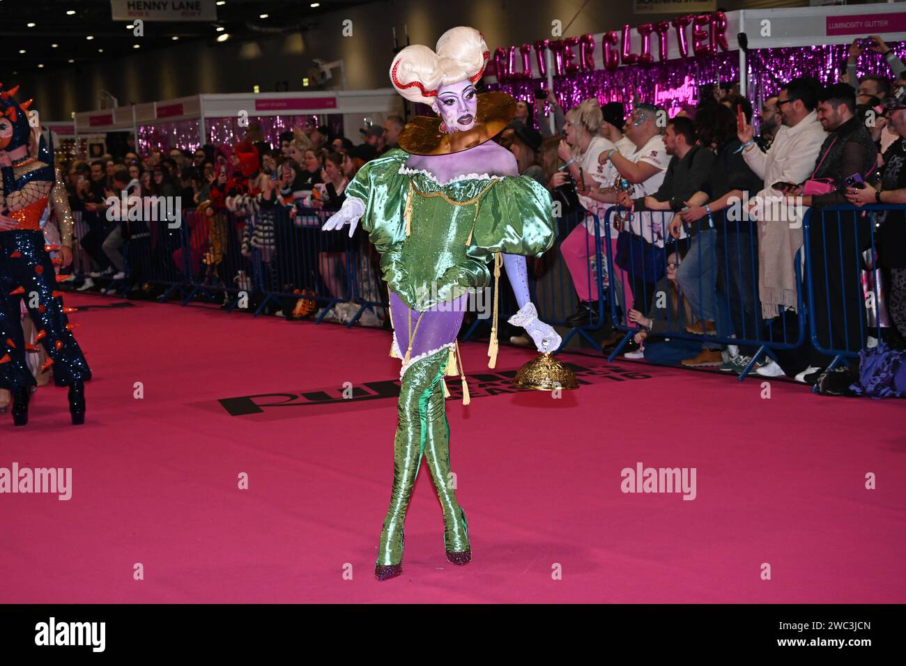 LONDON, ENGLAND - JANUARY 13: Drag Artists on 'Queens Walk' at the ...