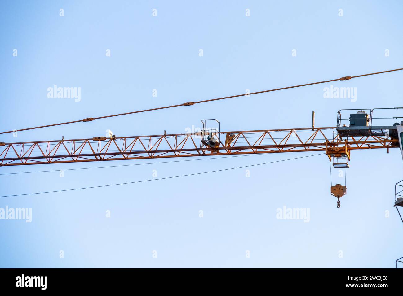 Crane on top skyscraper in hi-res stock photography and images - Alamy