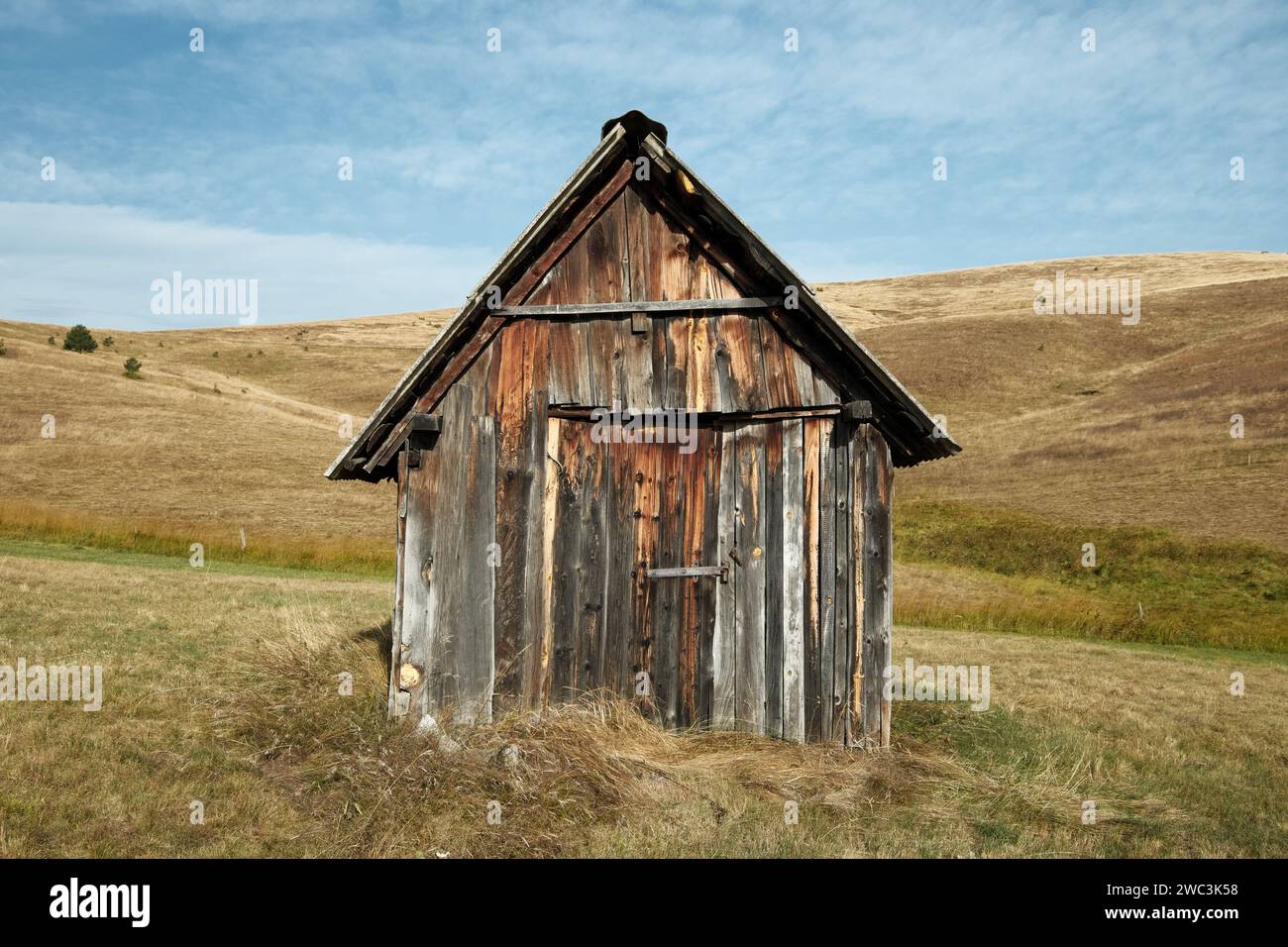 rustic shack in rural Zlatibor, Serbia Stock Photo - Alamy
