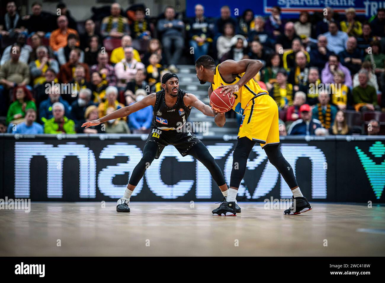 Ludwigsburg, Deutschland. 13th Jan, 2024. Keandre Cook (HAKRO Merlins ...