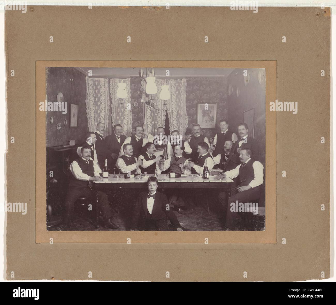 1920 men style hi-res stock photography and images - Alamy