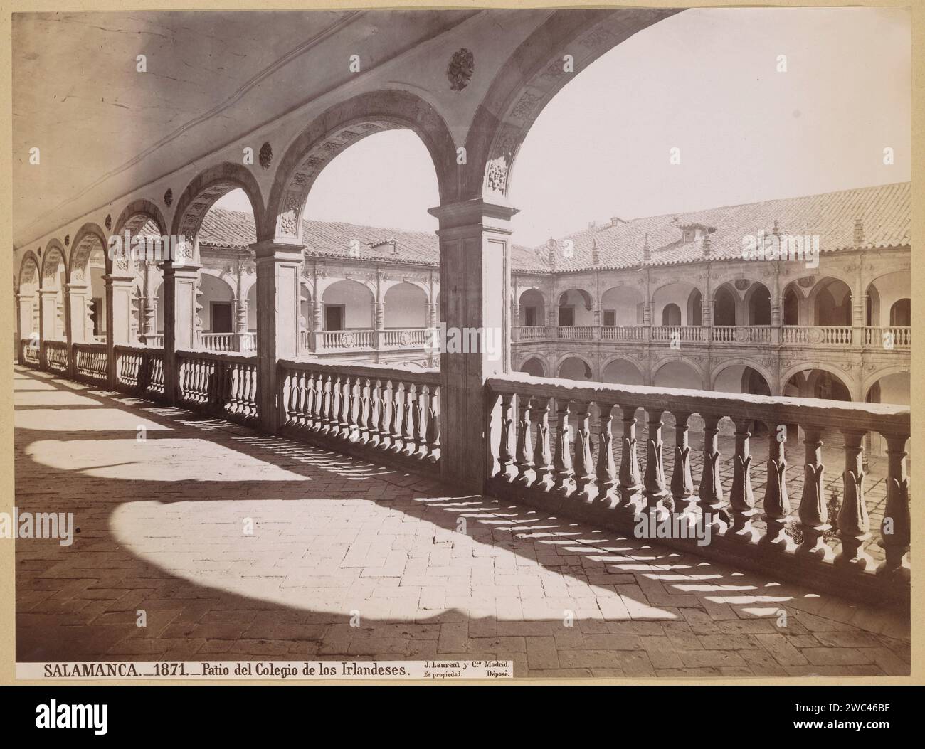 Kloostergang in the Colegio Mayor de Santiago El Zebedeo in Salamanca, Juan Laurent, 1863 - 1883 ...