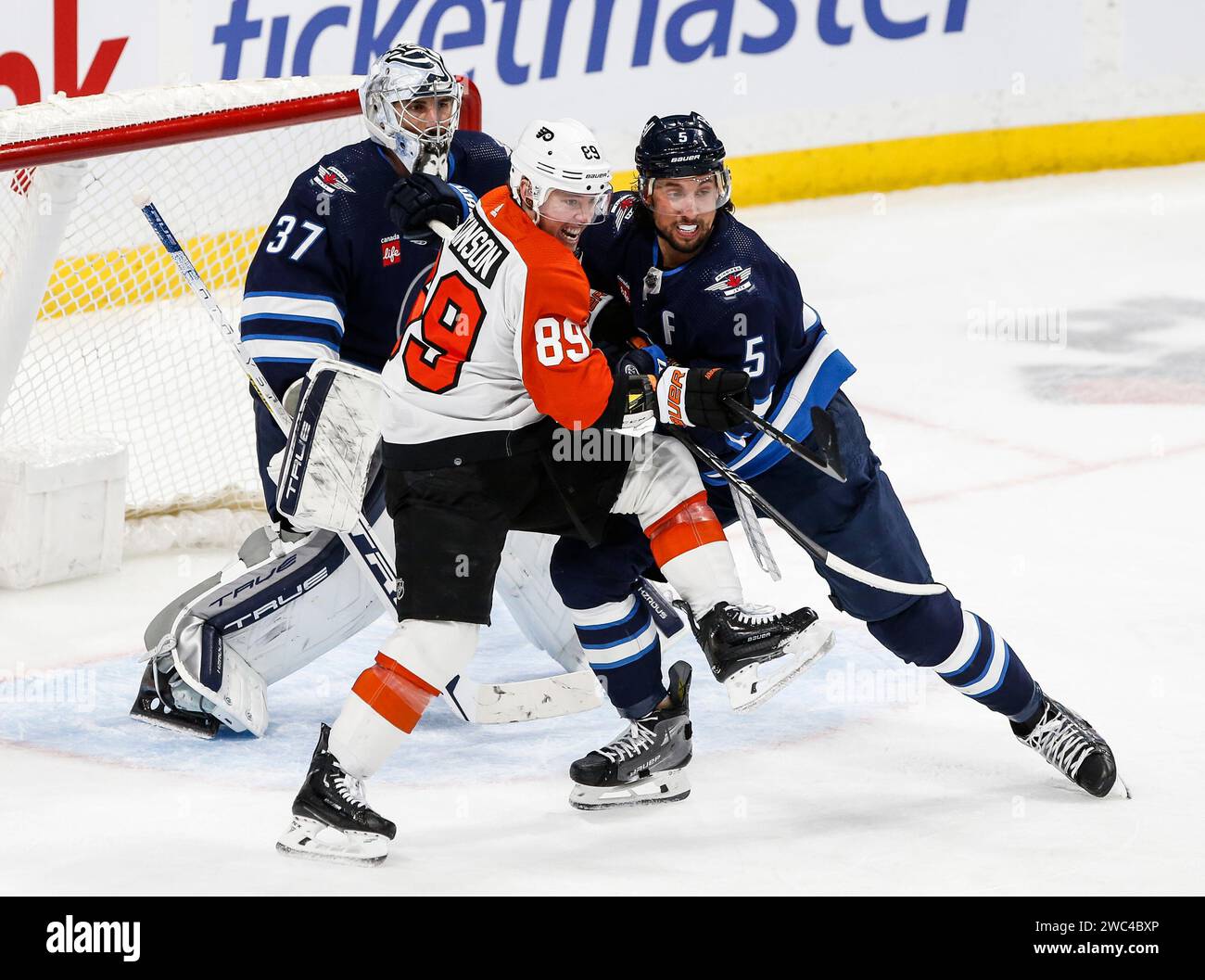 Winnipeg Jets' Brenden Dillon (5) defends against Philadelphia Flyers ...