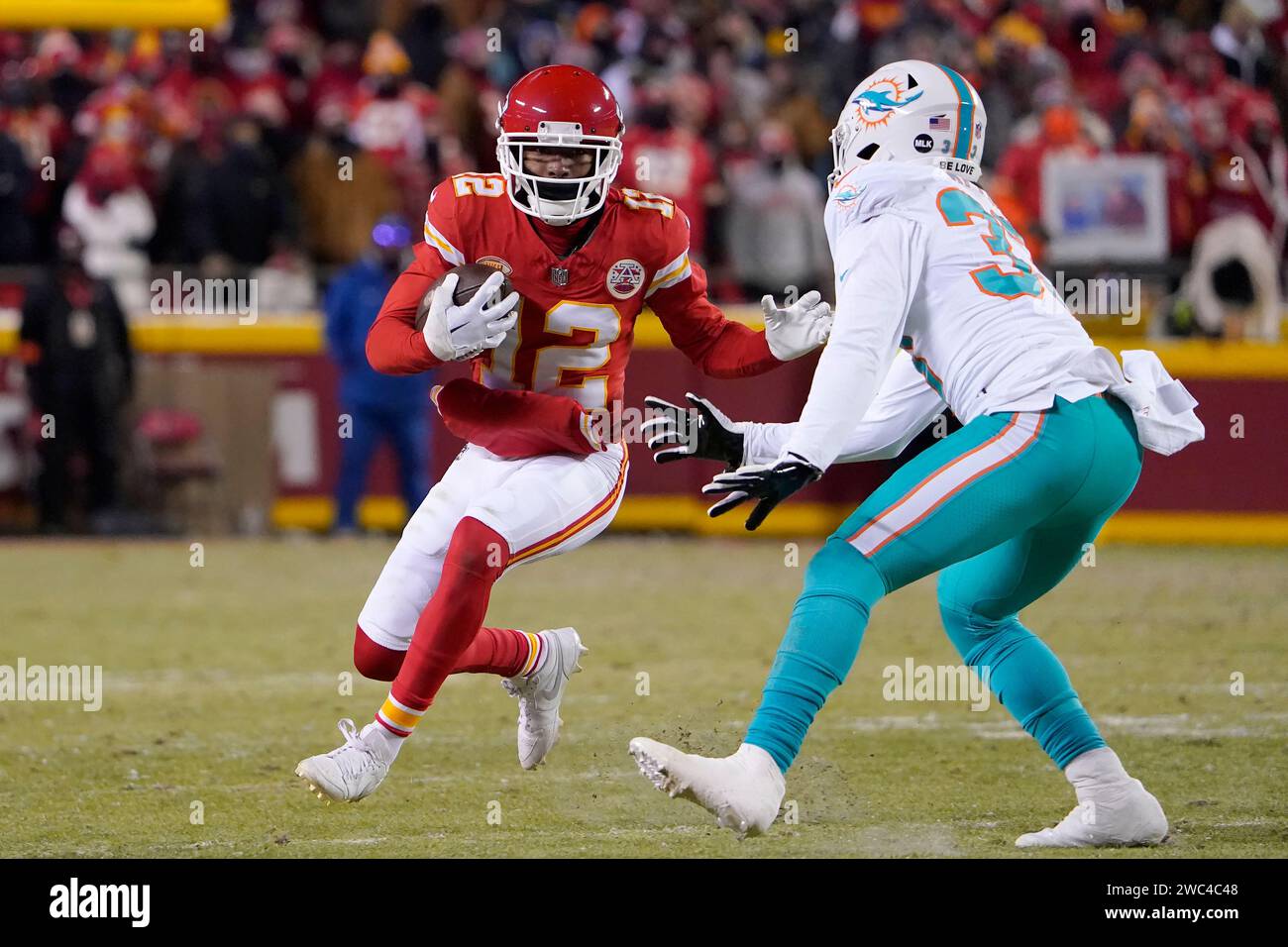 Kansas City Chiefs wide receiver Mecole Hardman Jr. (12) runs against ...