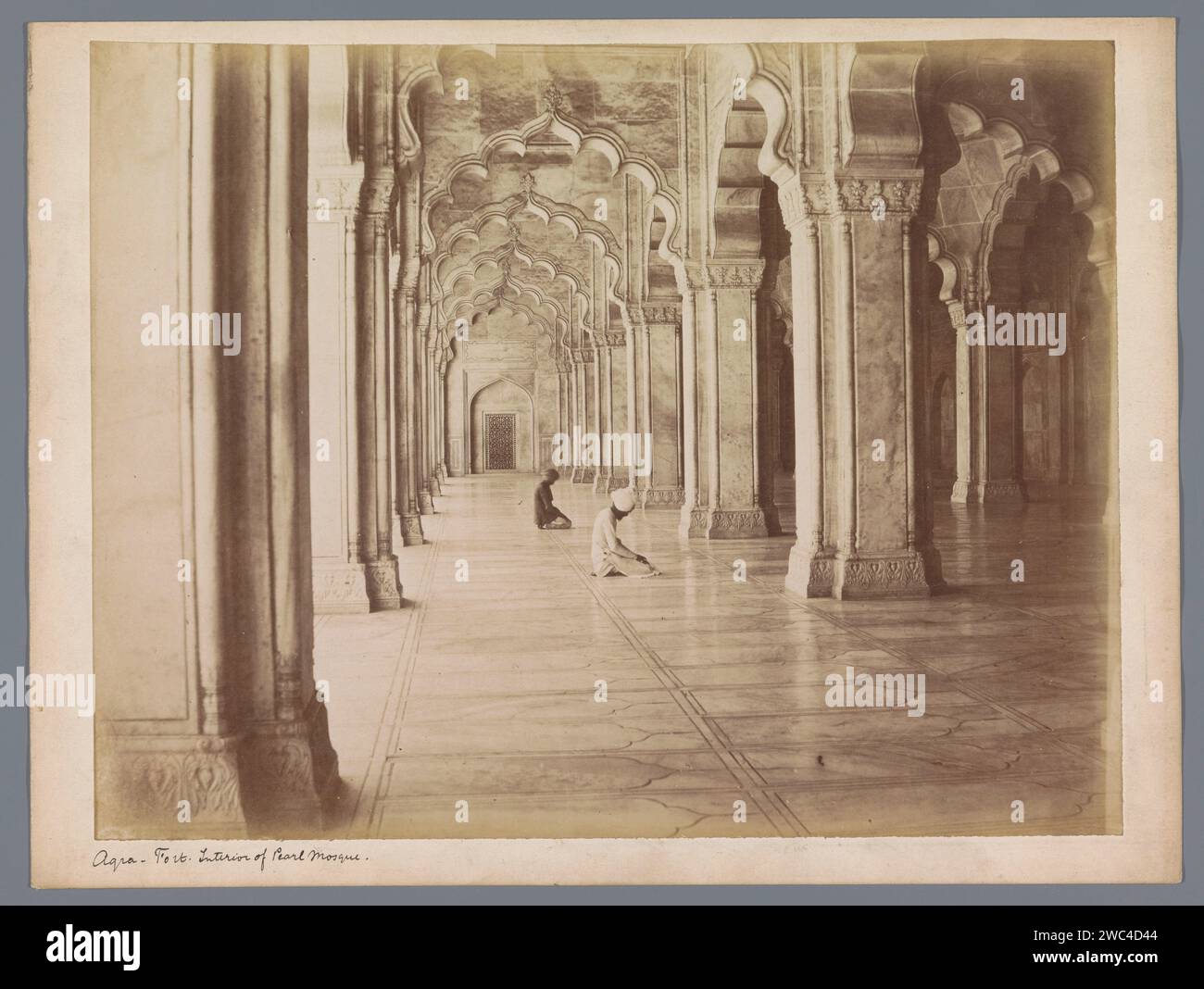 Masjid means hi-res stock photography and images - Alamy