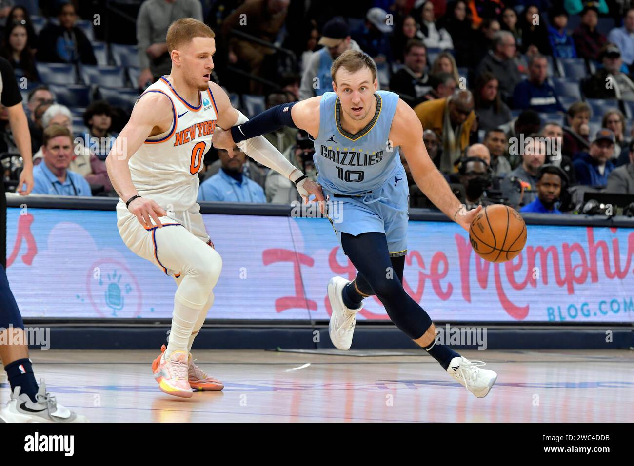 Memphis Grizzlies guard Luke Kennard (10) dribbles the ball next to New ...