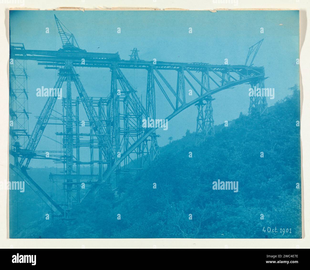 Construction of the Viaur Viaduct in France by the Societé de ...