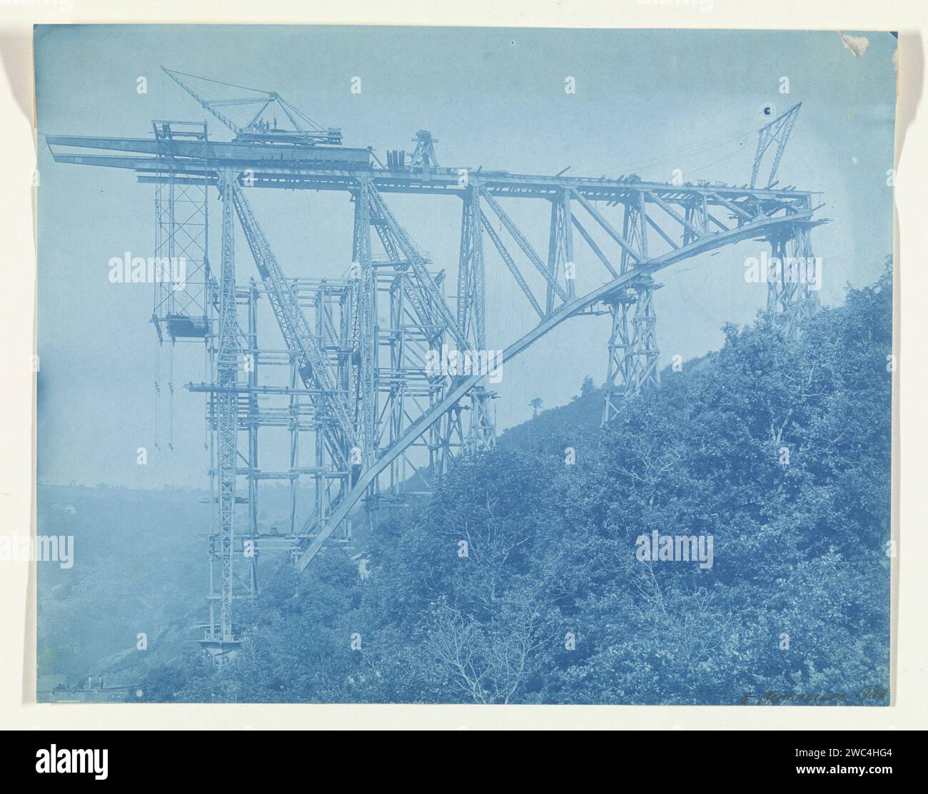 Construction of the Viaur Viaduct in France by the Societé de ...