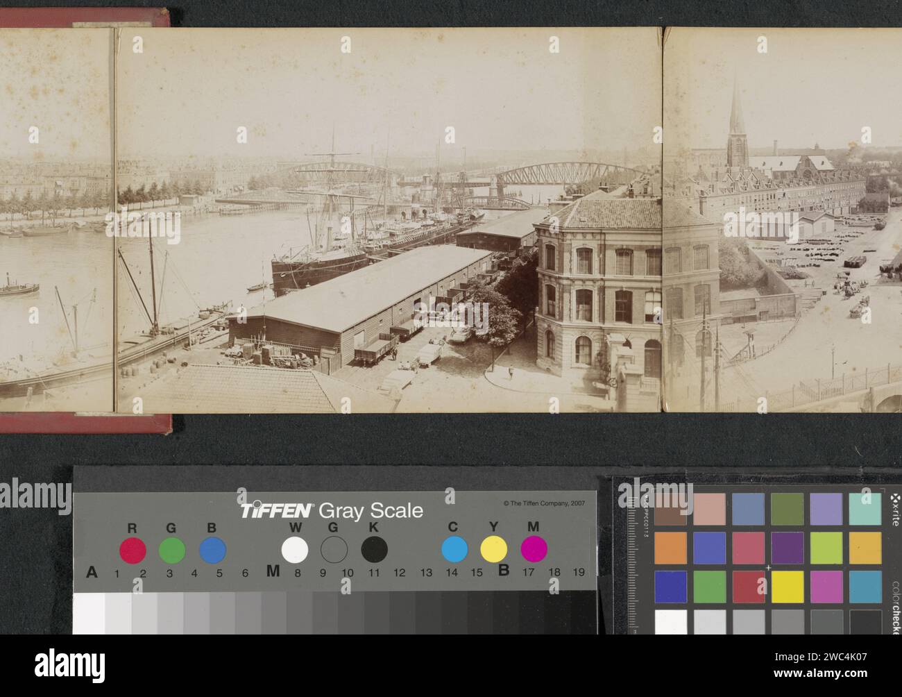 View of the Koningshaven, the Koningsbrug and the Koninginnebrug, c ...