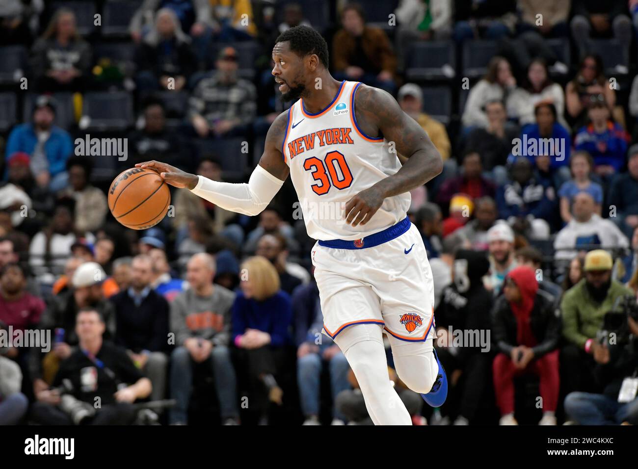 New York Knicks forward Julius Randle (30) plays in the first half of an NBA basketball game ...