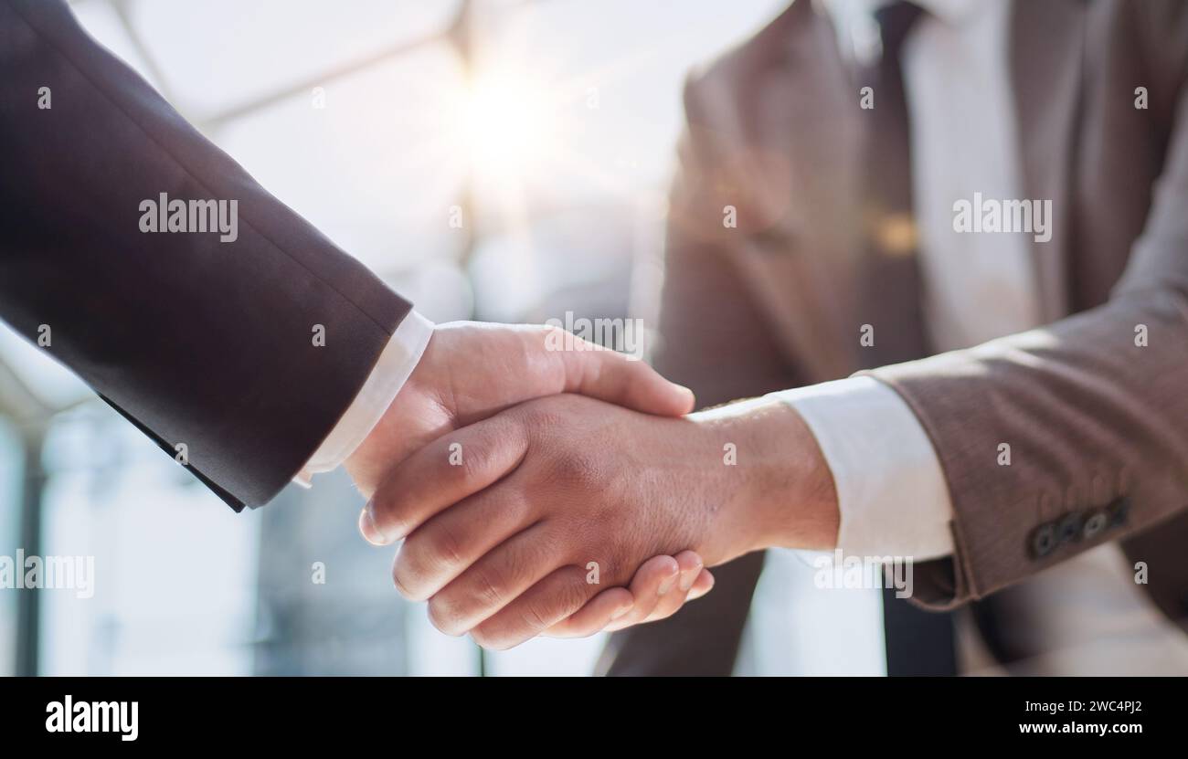closeup of handshake of business partners Stock Photo - Alamy