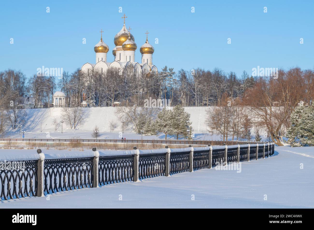 Winter landscape with the Assumption Cathedral and the embankment of ...