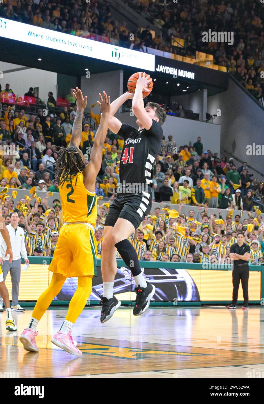 Waco, Texas, USA. 13th Jan, 2024. Cincinnati Bearcats guard Simas ...
