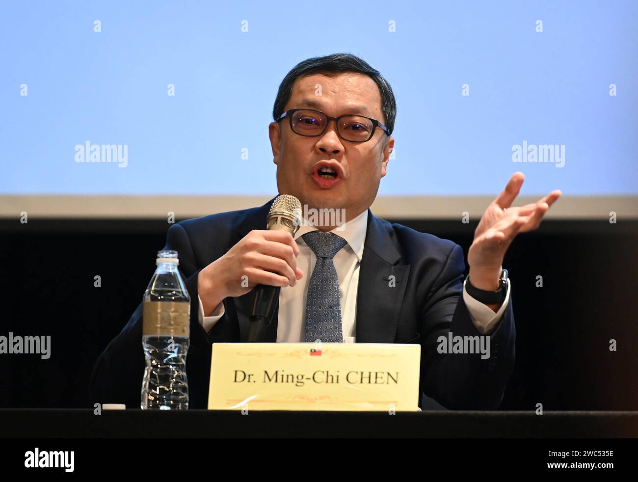 Taipeh, Taiwan. 14th Jan, 2024. Taiwanese sociology professor Chen Ming ...