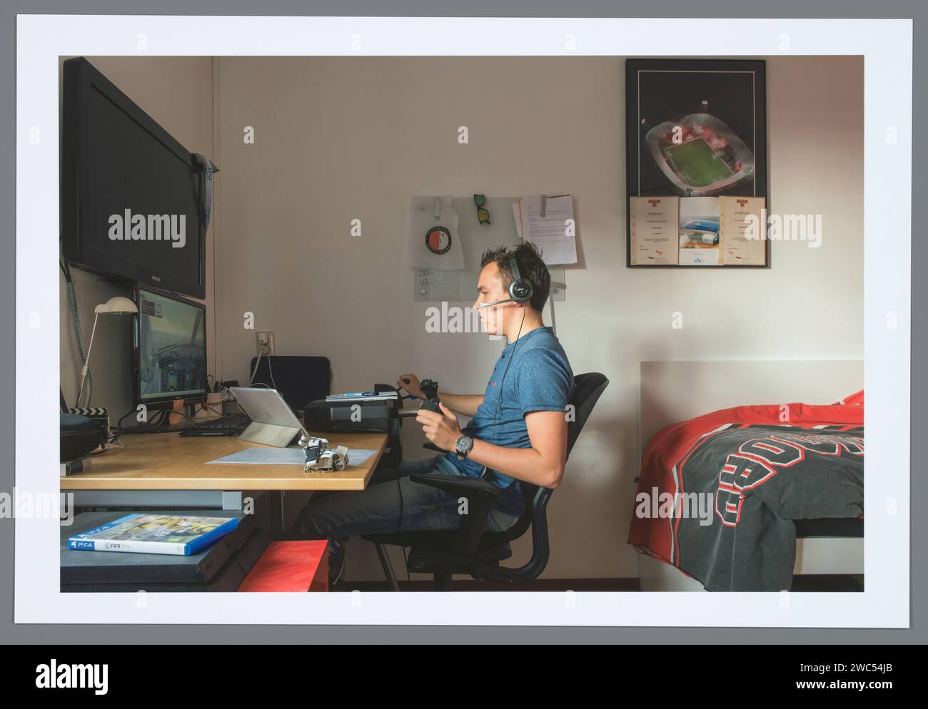 Thomas (18), Gerrit Meerman, 2016 photograph I went with my father in a ...