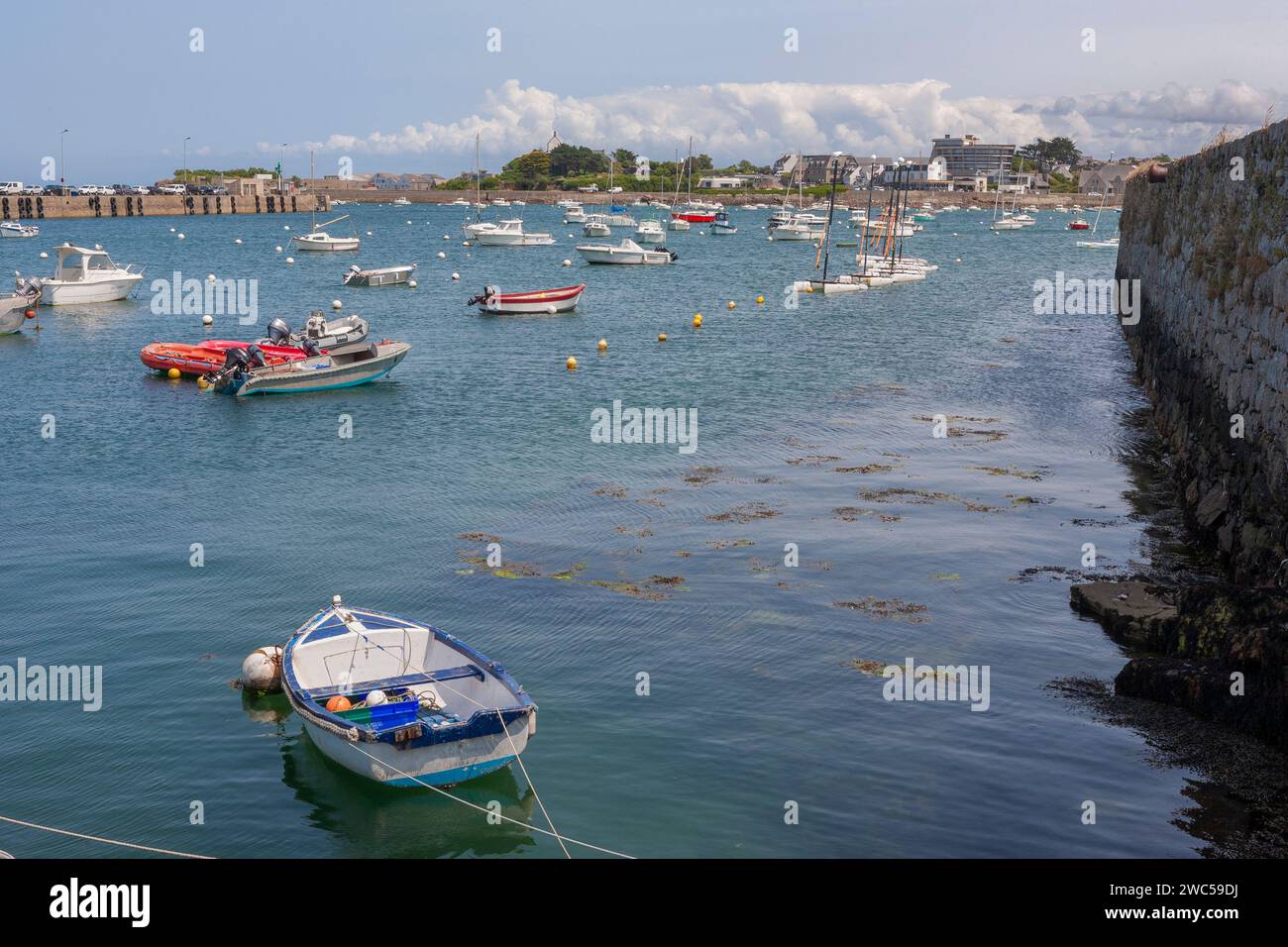 High tide in the Old Port of Roscoff, Finistère, Brittany, France, with ...