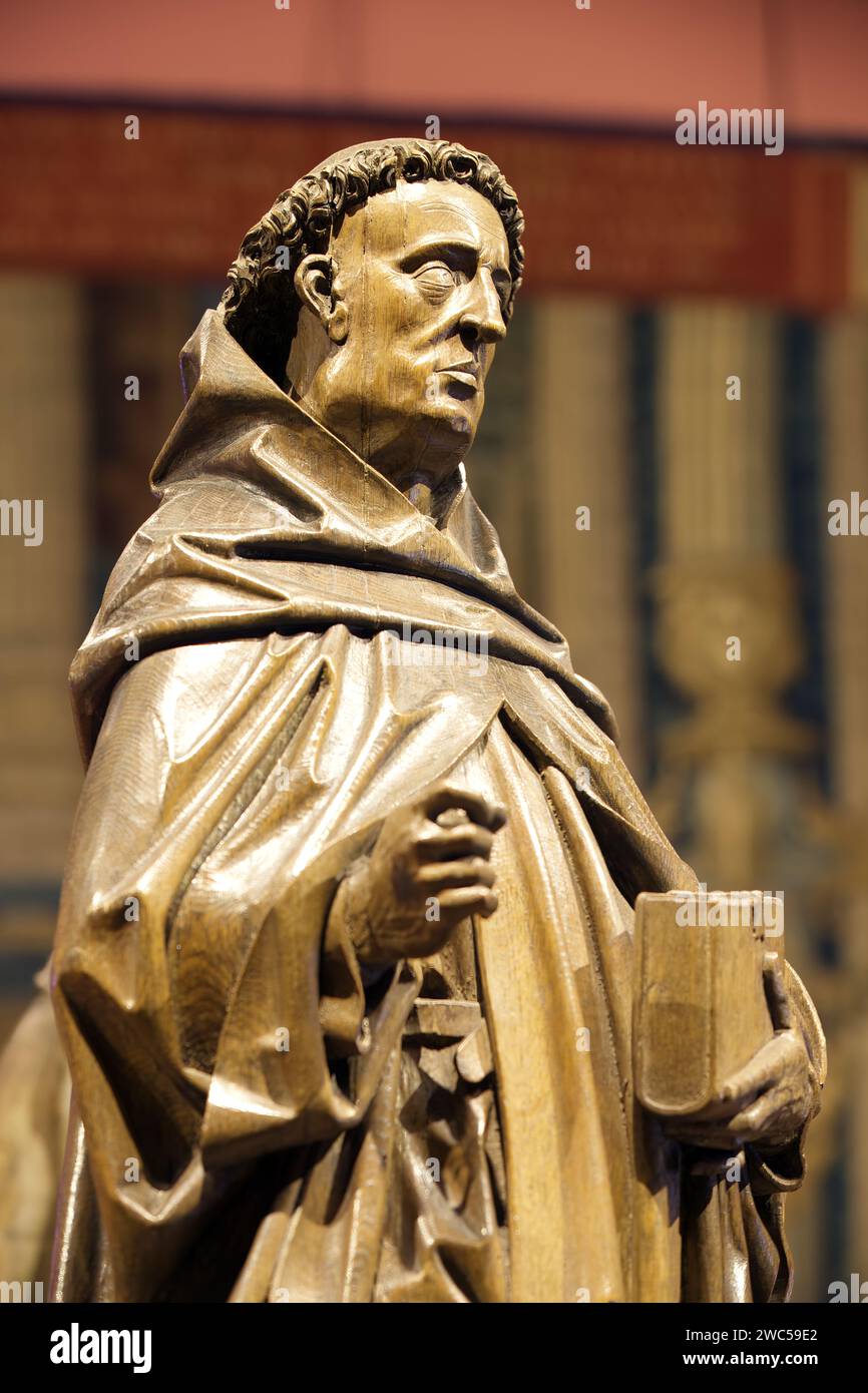 Golden Reverie: Renaissance Era Clerical Sculpture Stock Photo - Alamy