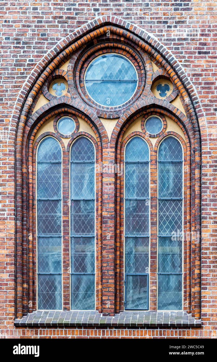 Ornamented window of a cathedral in gothic style Stock Photo - Alamy