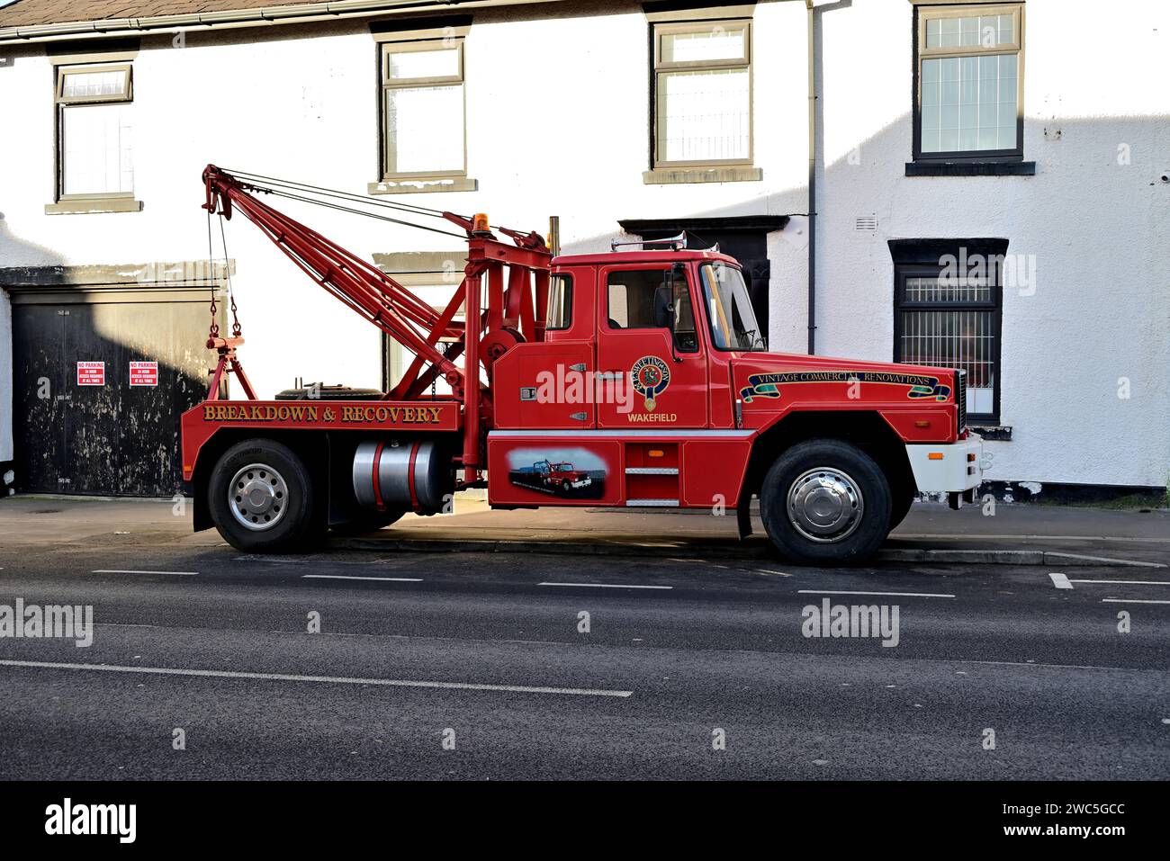 Around the UK - Vintage Volvo Tow Truck - Bamber Bridge Stock Photo - Alamy