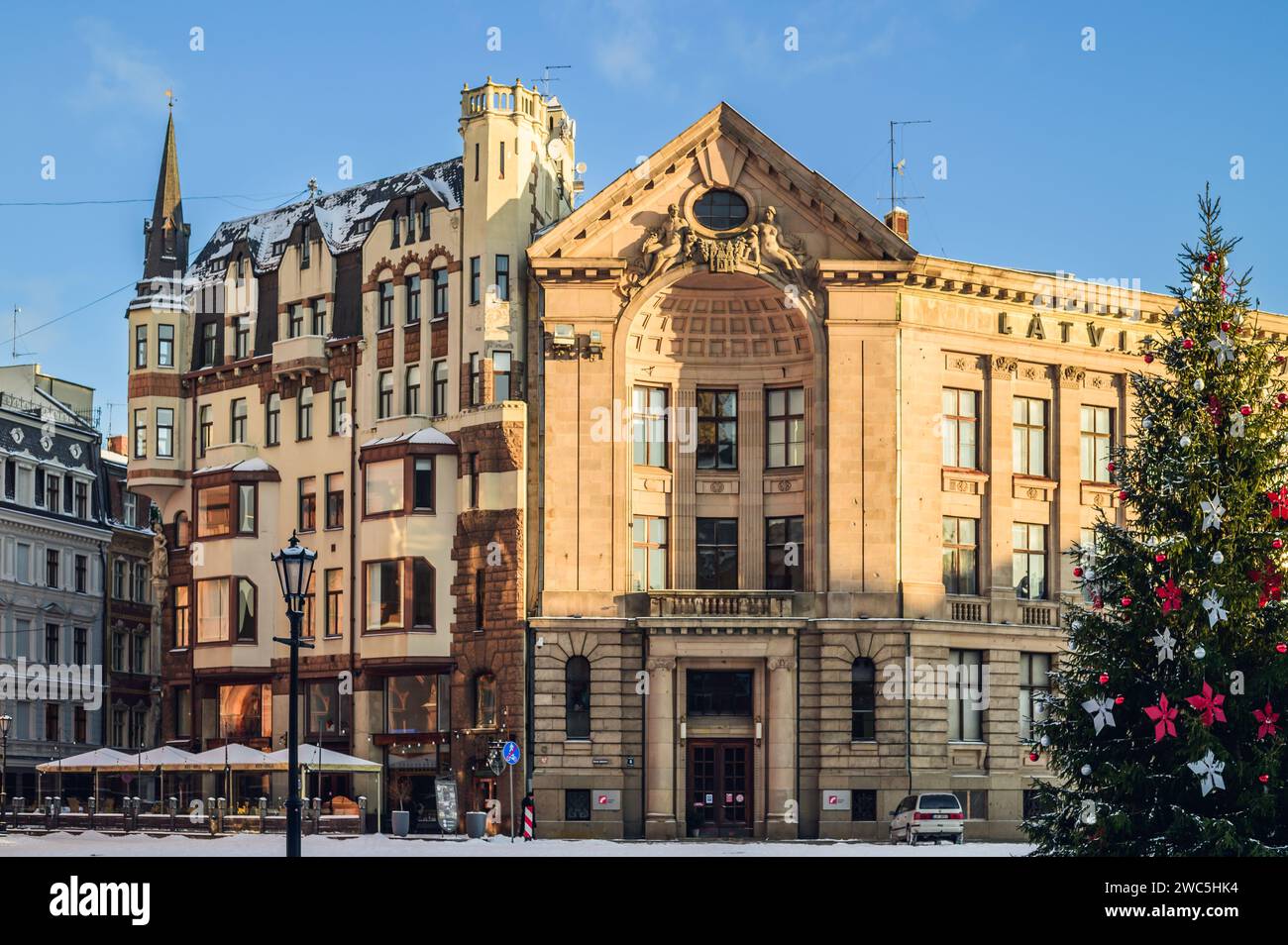 streets of the evening New Year's Eve of Old Riga 13 Stock Photo - Alamy