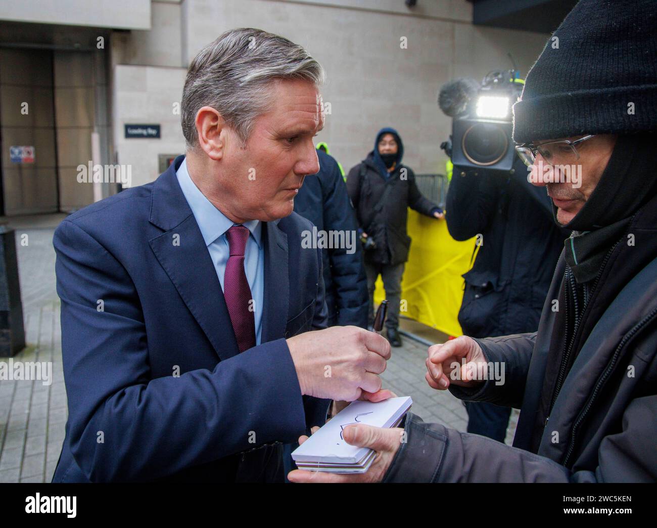 Autograph starmer hi-res stock photography and images - Alamy