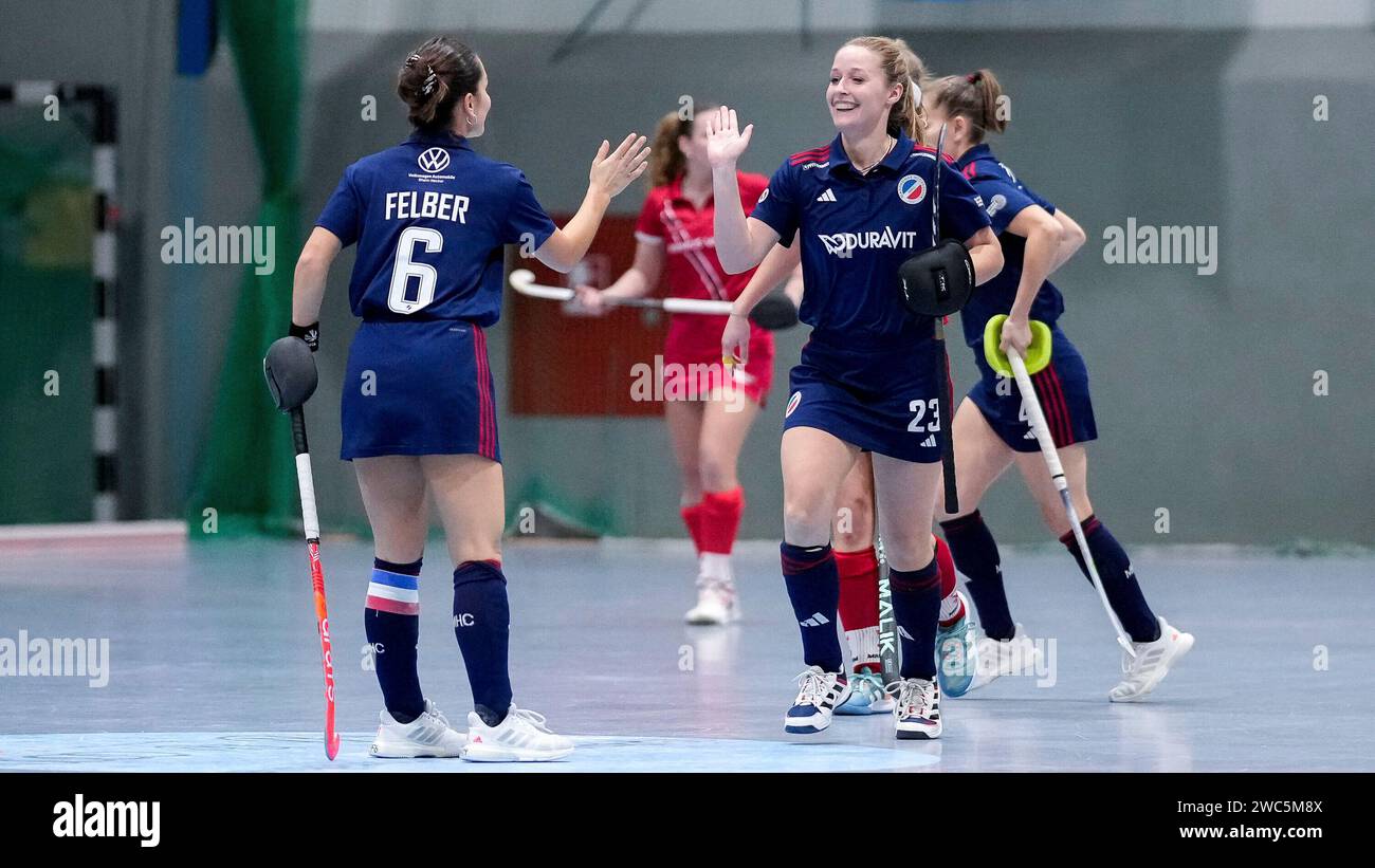 Mannheim, Deutschland. 14th Jan, 2024. v.li.: Fiona Felber (MHC, 6) und ...