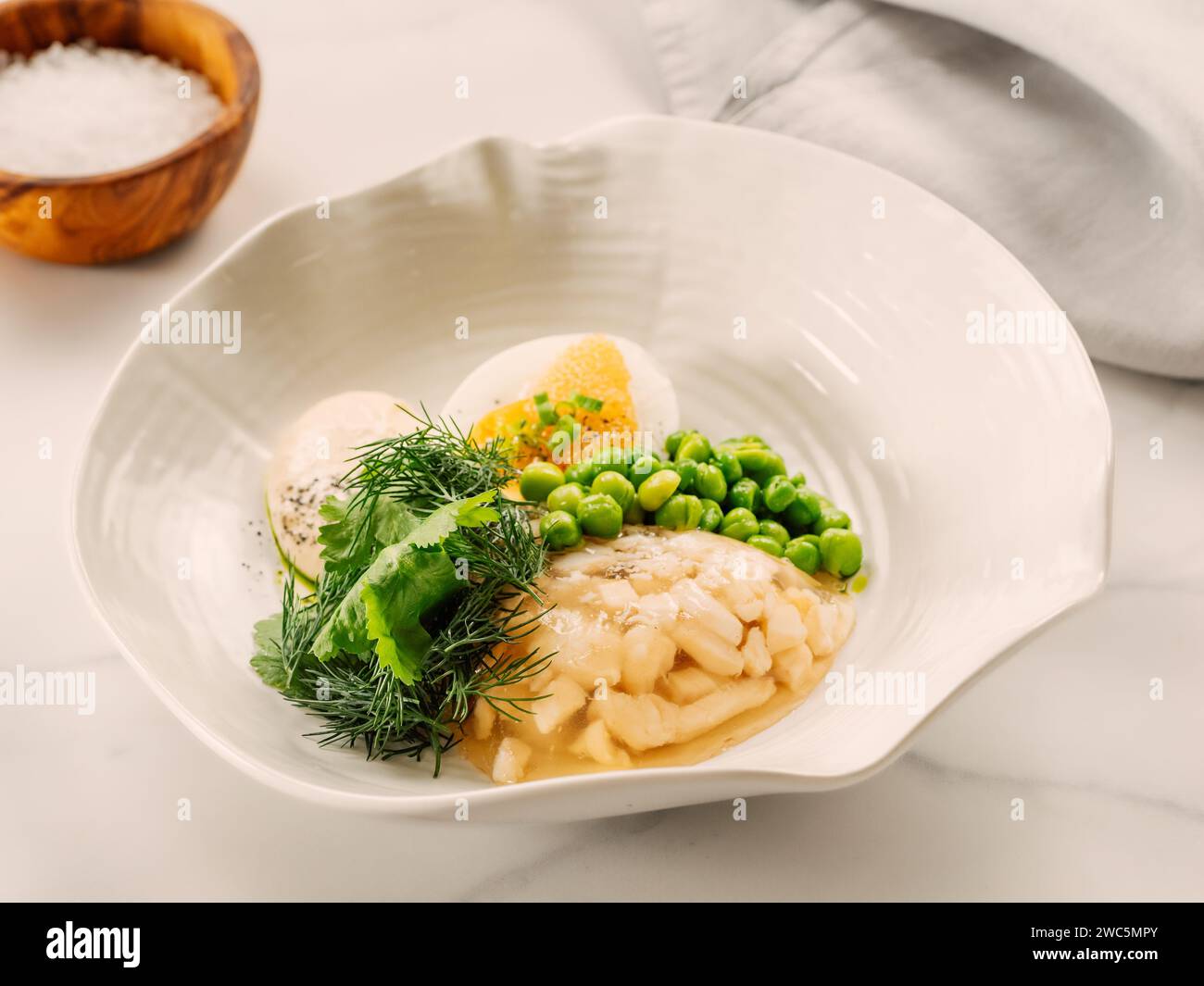 Whiite fish hi-res stock photography and images - Alamy